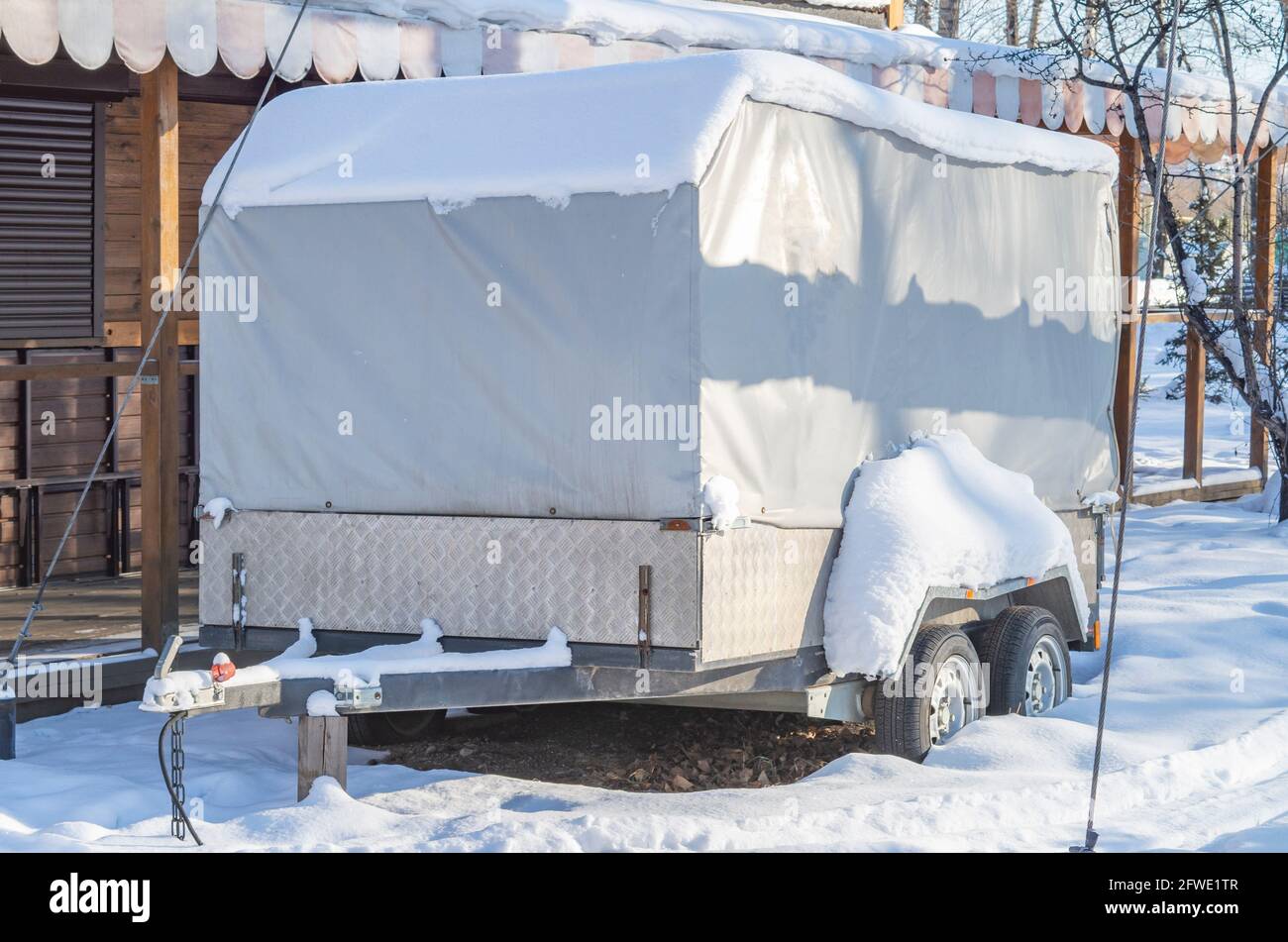 Frozen campervan hi-res stock photography and images - Alamy