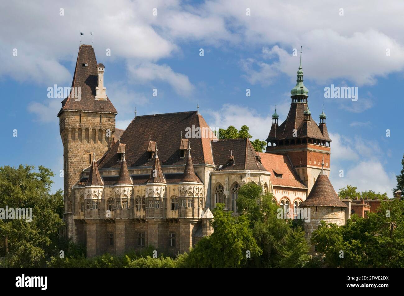 Pest castle hi-res stock photography and images - Alamy