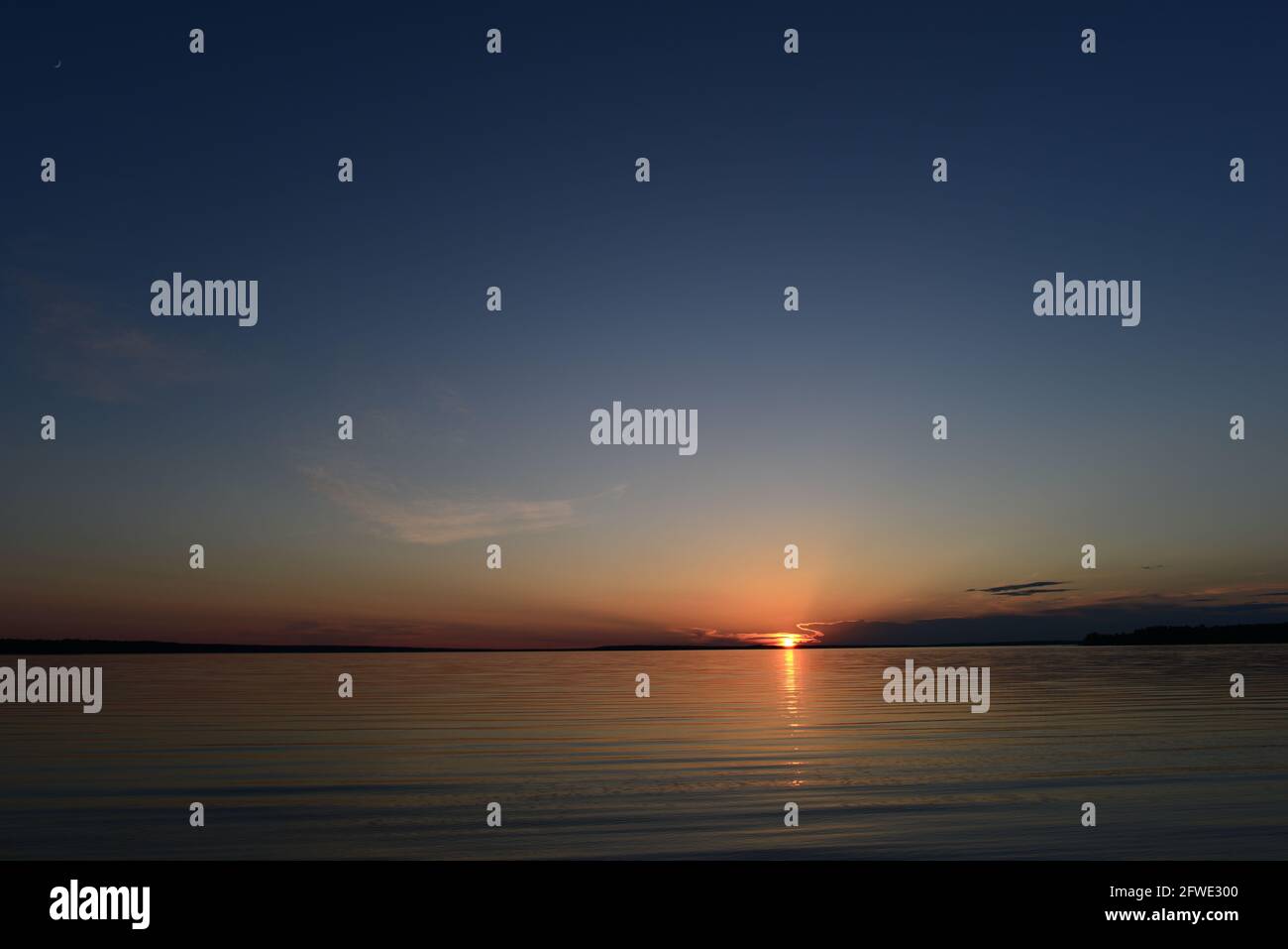 Sunbeam horizon hi-res stock photography and images - Alamy