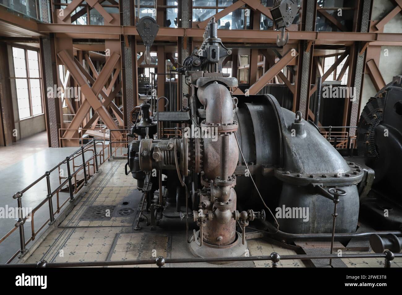 Old Engine of an old Power Plant Stock Photo - Alamy