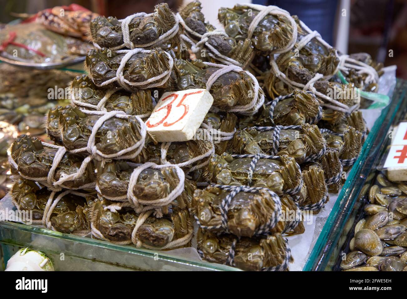 HONG KONG - SEPTEMBER 30: Photography of Tai Yuen market in Hong Kong ...