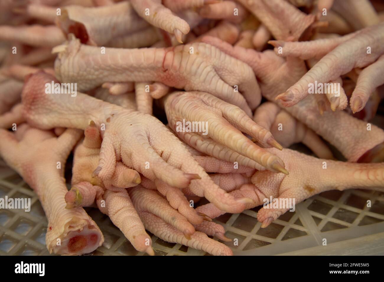 Chicken feet hi-res stock photography and images - Alamy