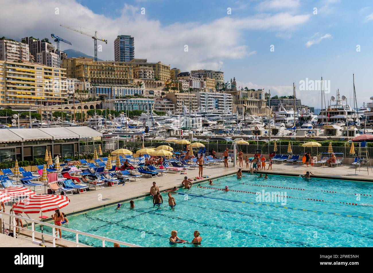 monte carlo, monaco, 15 auf 2009, public swimming pool in the harbour ...