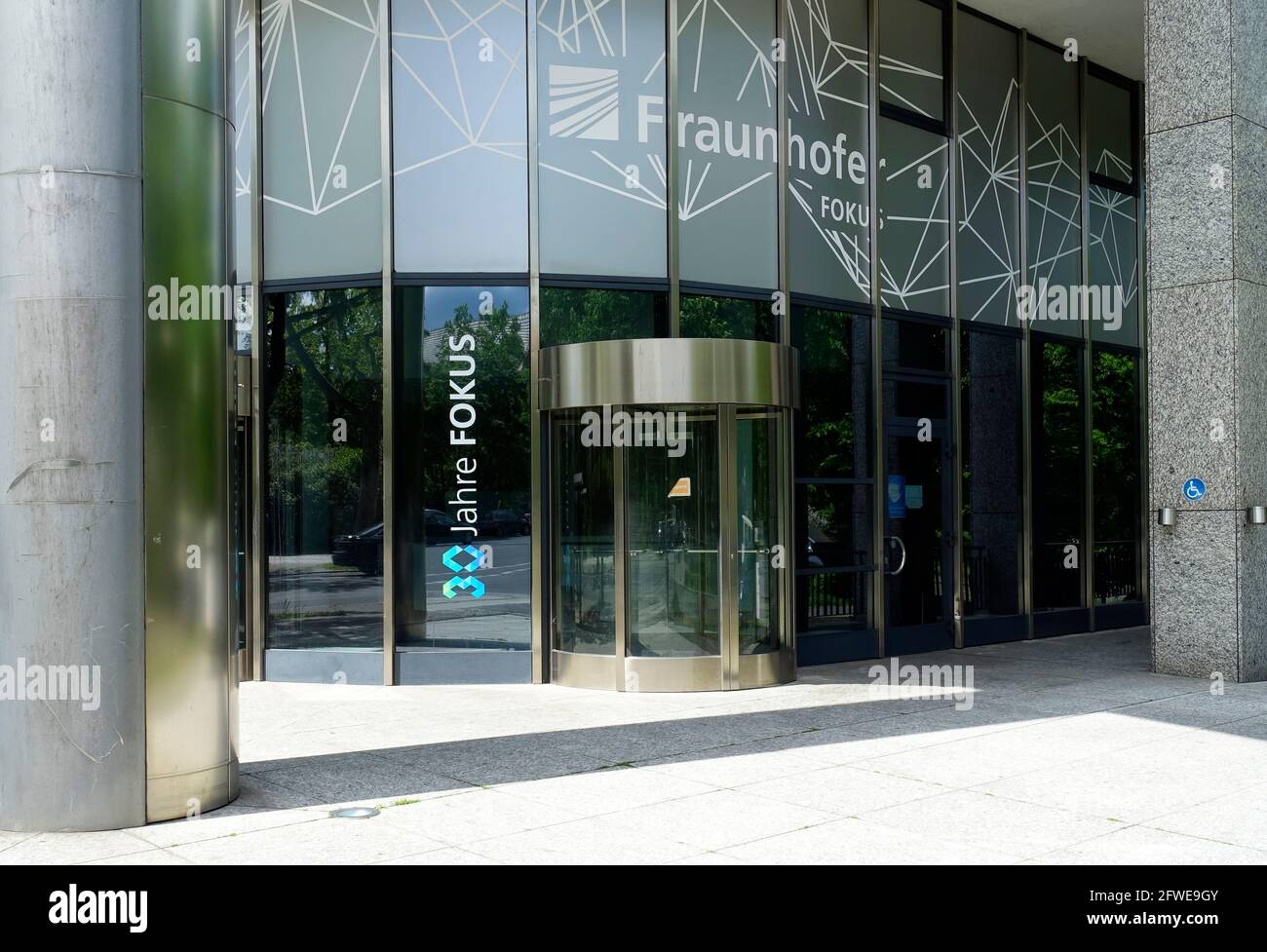 Open systems logo hi-res stock photography and images - Alamy