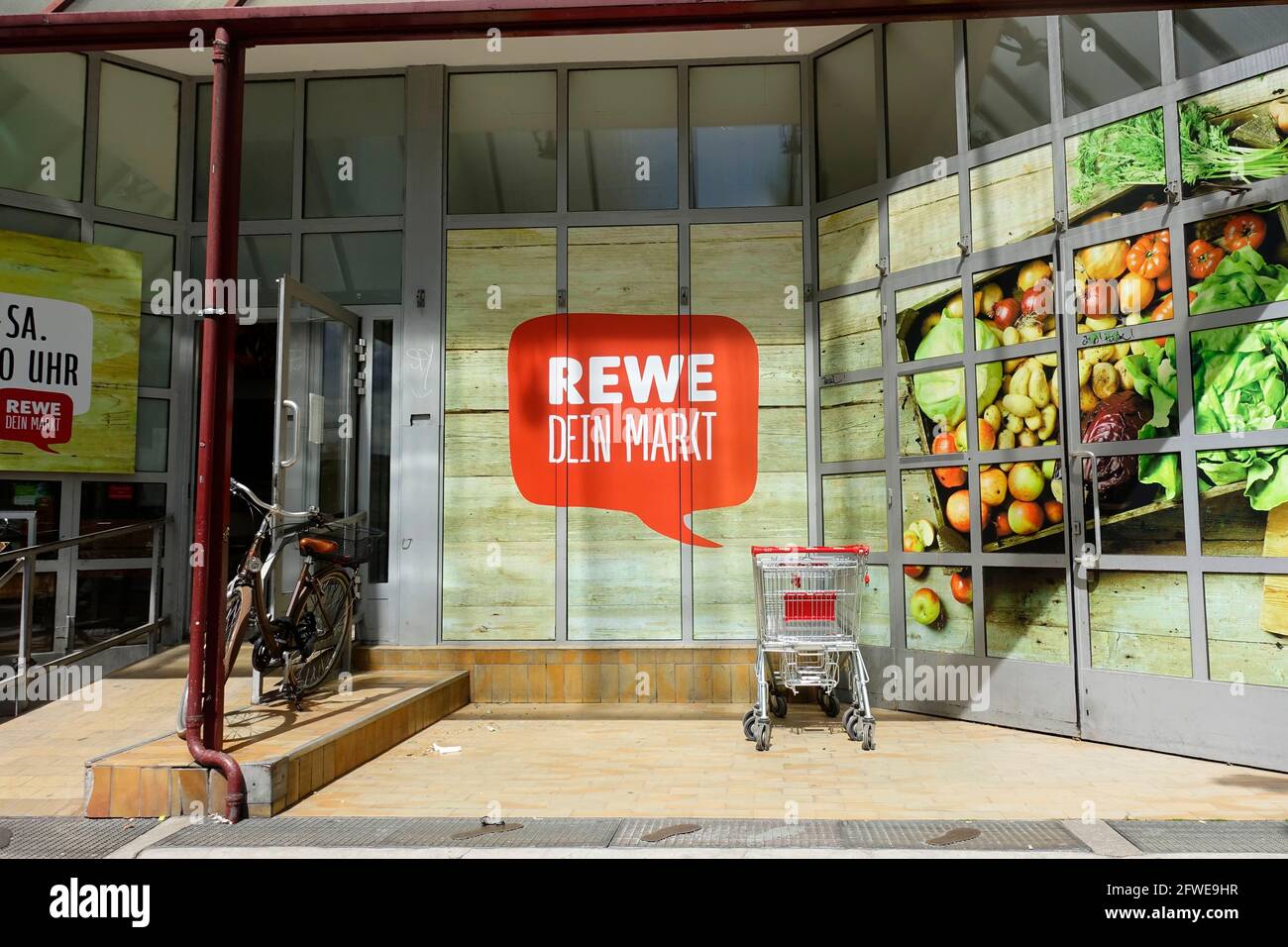 Rewe Supermarket in Charlottenburg, Berlin Stock Photo - Alamy