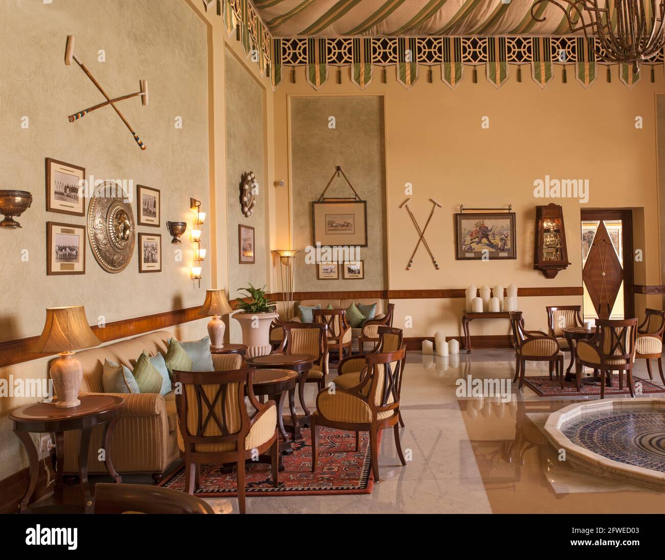 The polo bar hi-res stock photography and images - Alamy