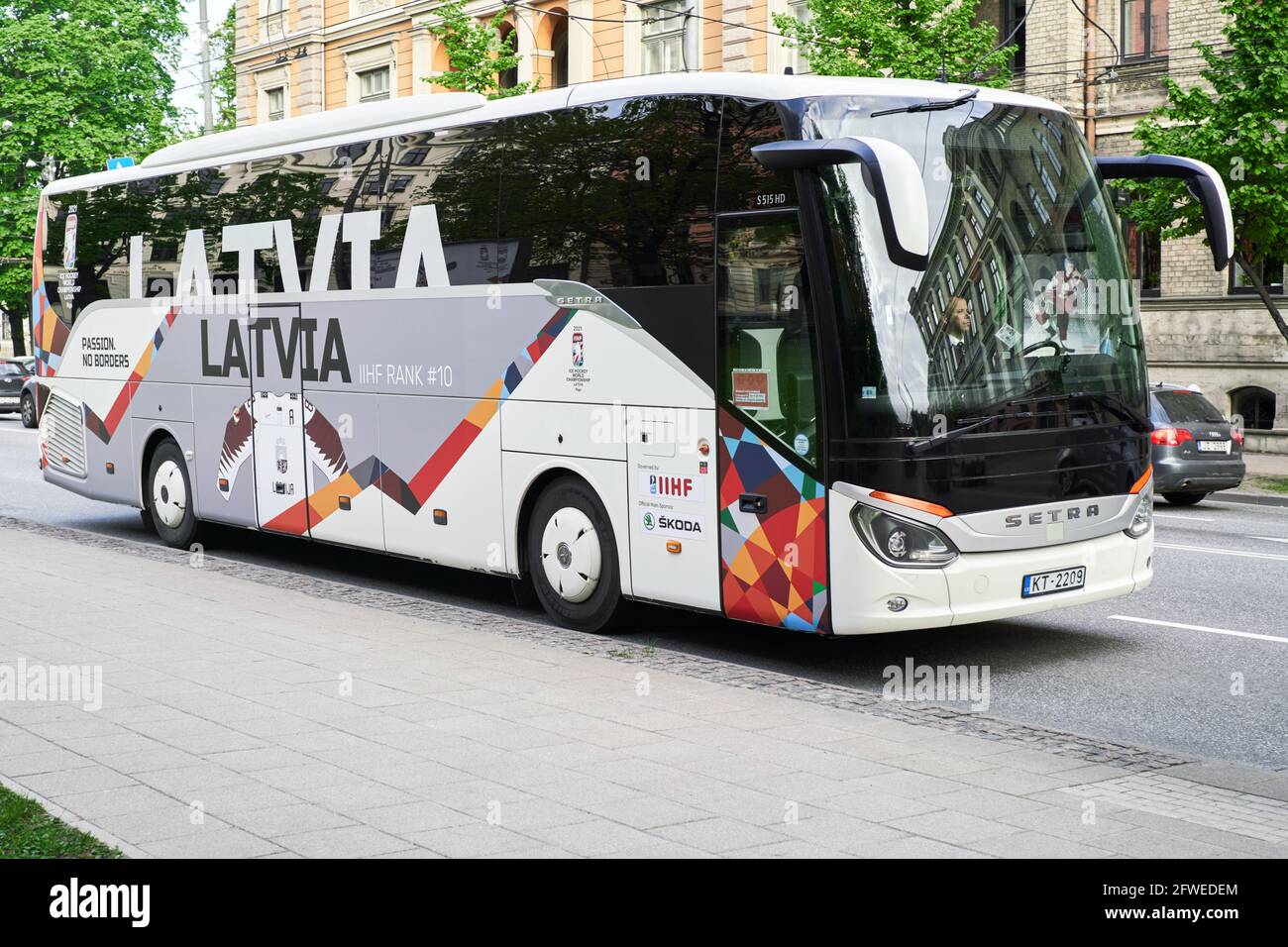 Bus driving championship hi-res stock photography and images - Alamy