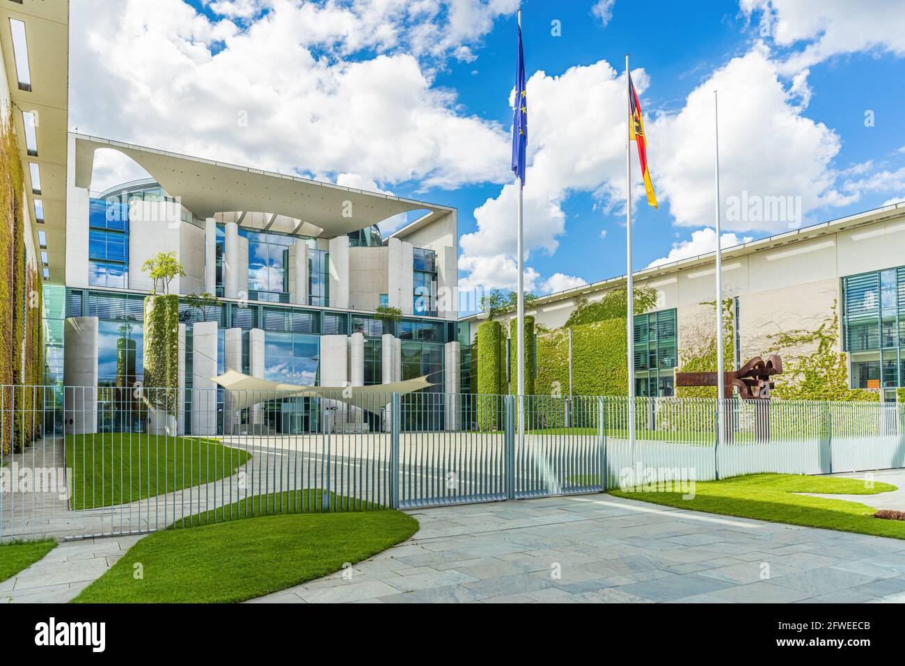 German chancellors office berlin germany hi-res stock photography and ...