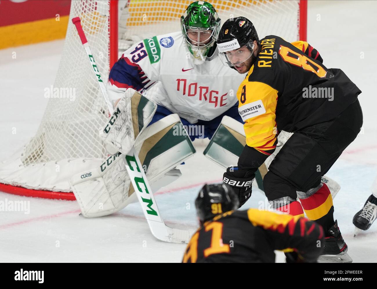 Henrik haukeland hi-res stock photography and images - Alamy