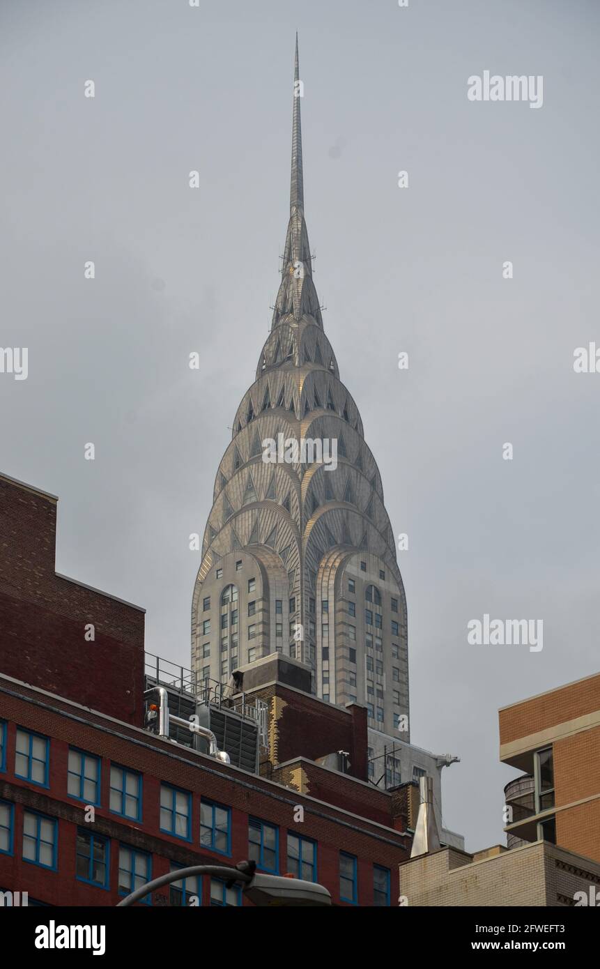 Old chrysler building hi-res stock photography and images - Alamy