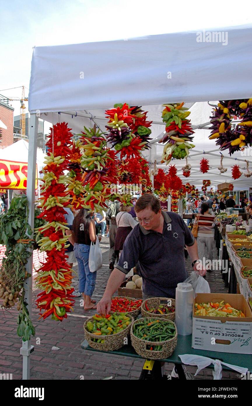 Fruit Vegetables Stall Pike Place High Resolution Stock Photography and ...