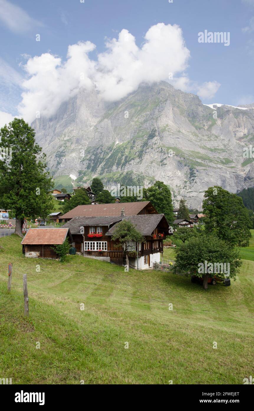 Oberland chalet hi-res stock photography and images - Alamy