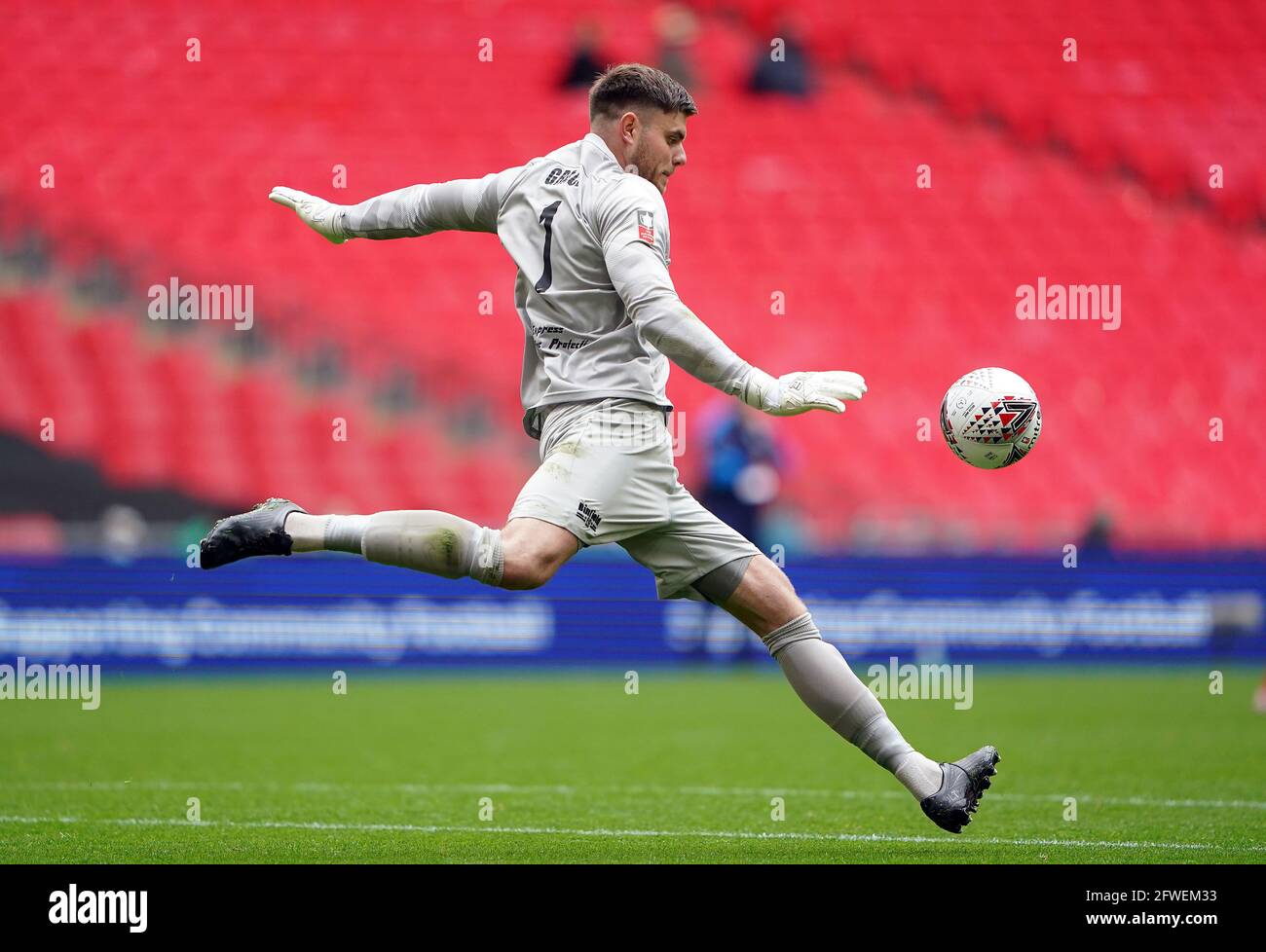 Binfield goalkeeper Chris Grace during the Buildbase FA Vase 2020/21 ...