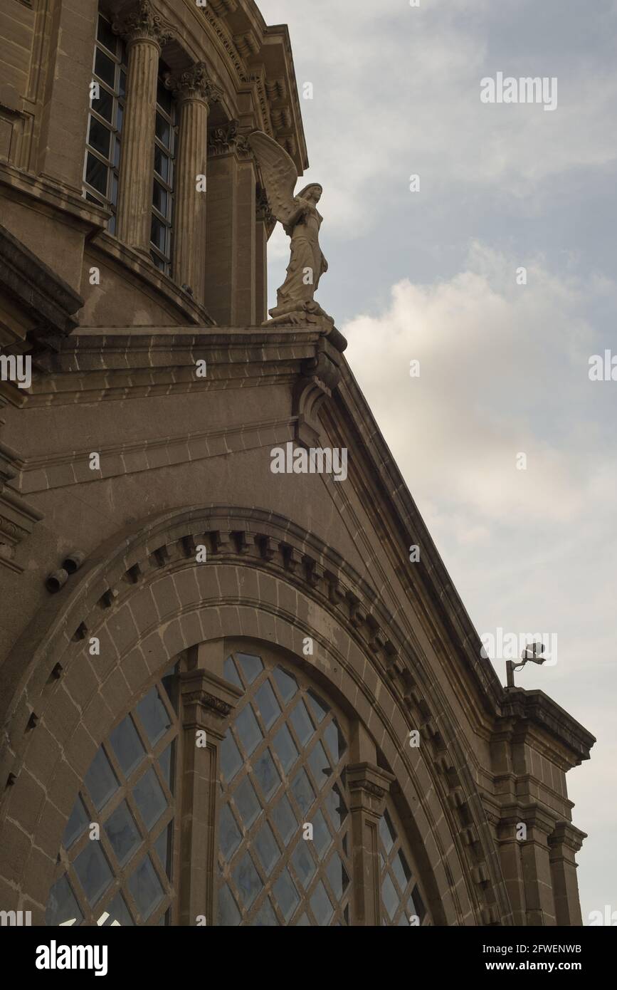 Vertical shot of the facade of a magnificent church in Barcelona, Spain ...