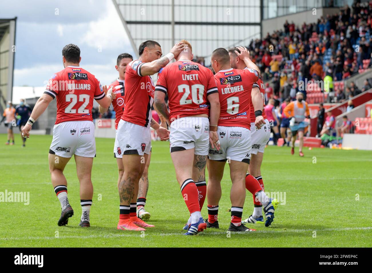 Salford red devils rugby team hi-res stock photography and images - Alamy