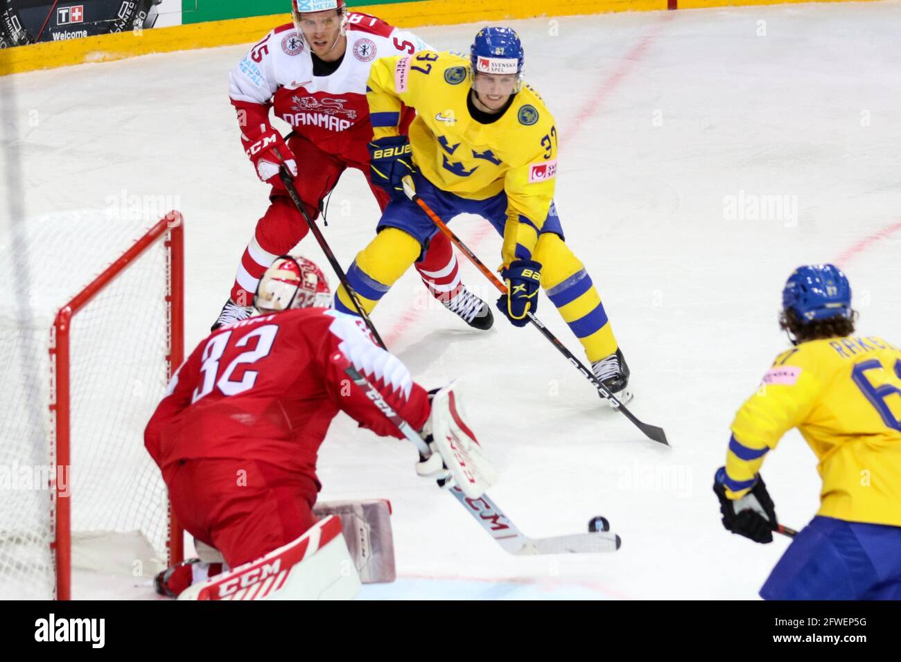 Goal Defence High Resolution Stock Photography and Images - Alamy