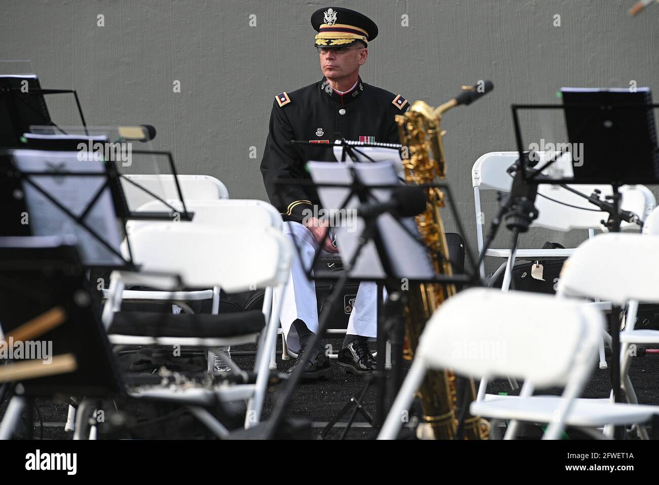 Band Commander LTC Tod Addison waits for start of the United States ...