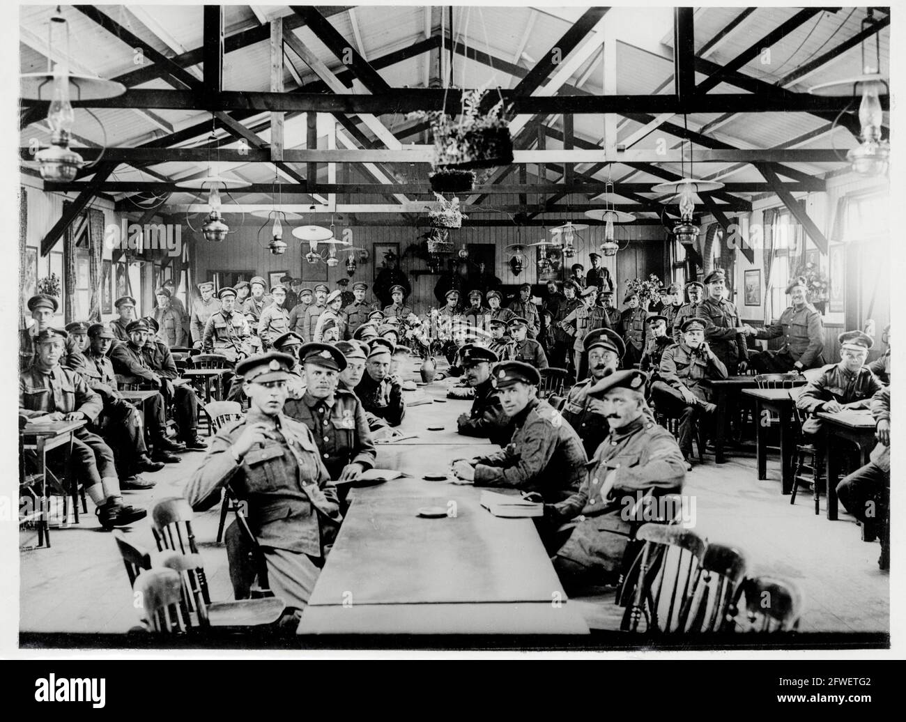 World War One, WWI, Western Front - British soldiers convalescing in a ...