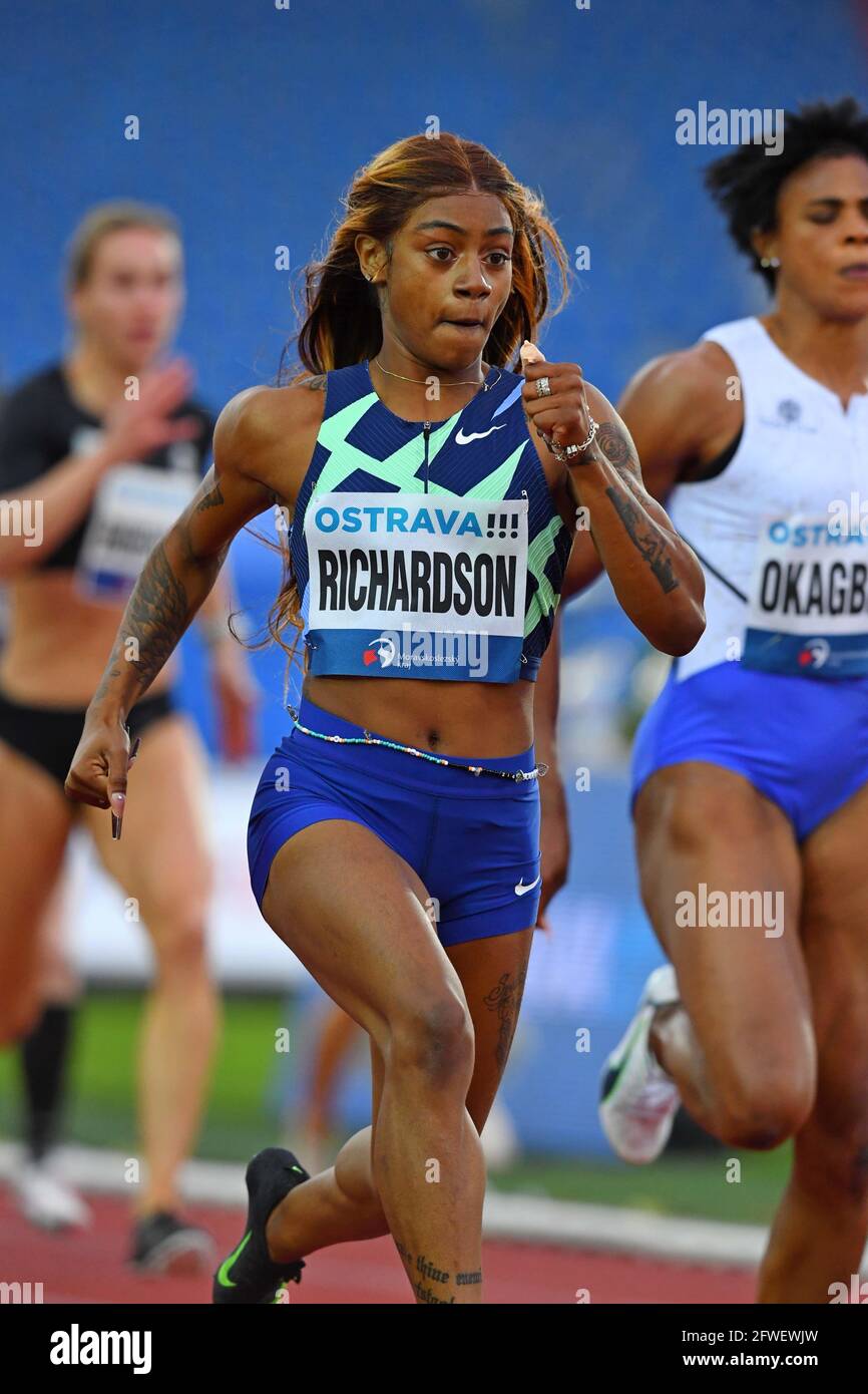 Sha'Carri Richardson (USA) wins the women's 200m in 22.35 during the ...
