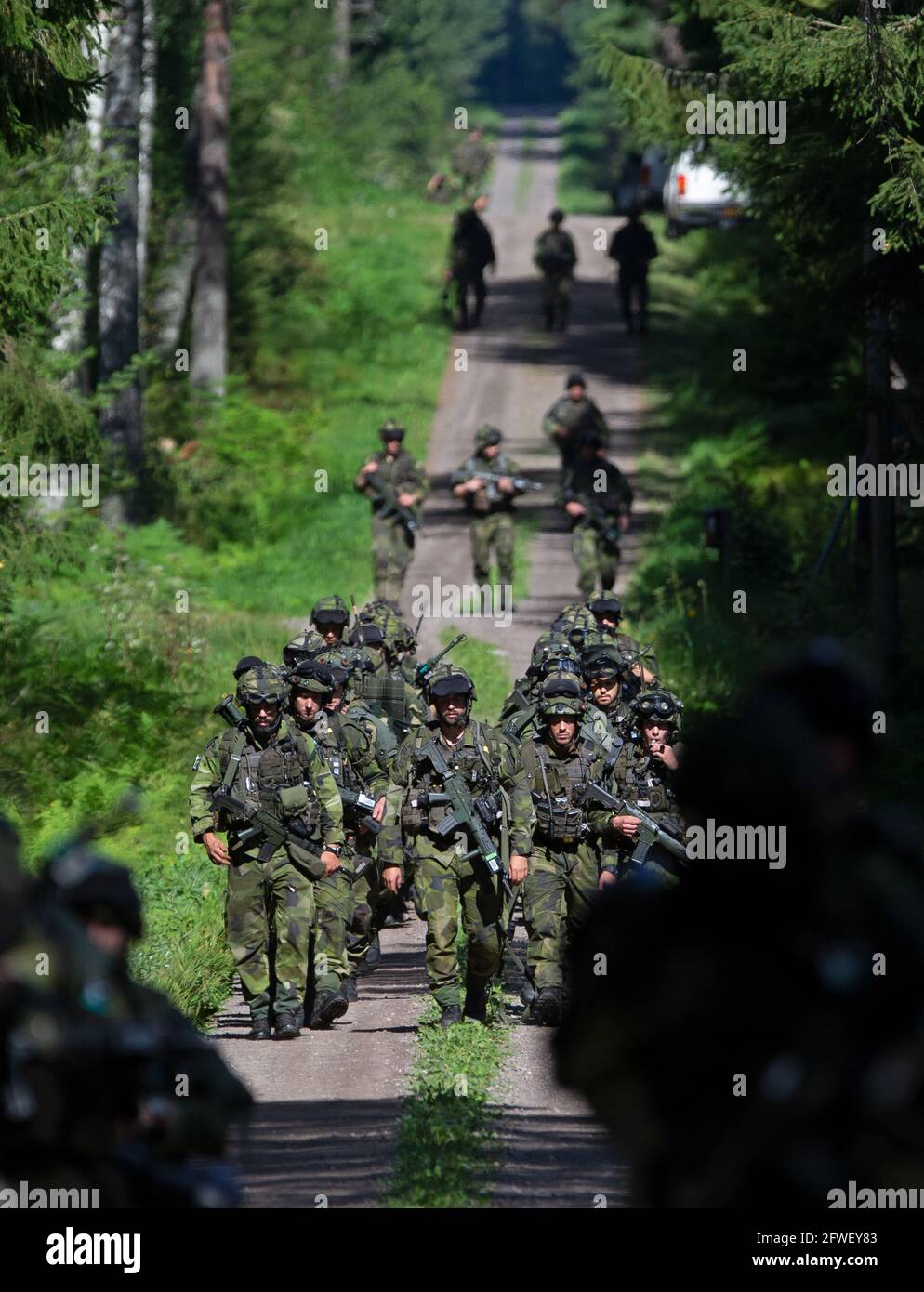 Soldiers in the Swedish Armed Forces during a military exercise, Motala ...