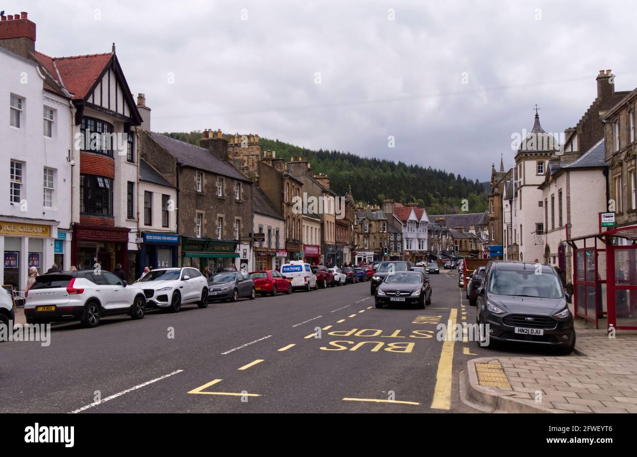 Peebles shop window hi-res stock photography and images - Alamy