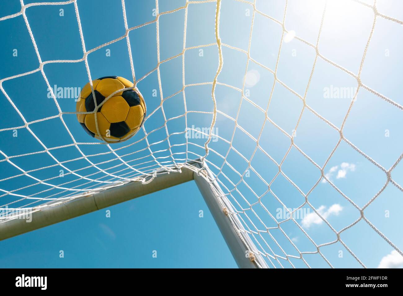 Side netting football goal hi-res stock photography and images - Alamy