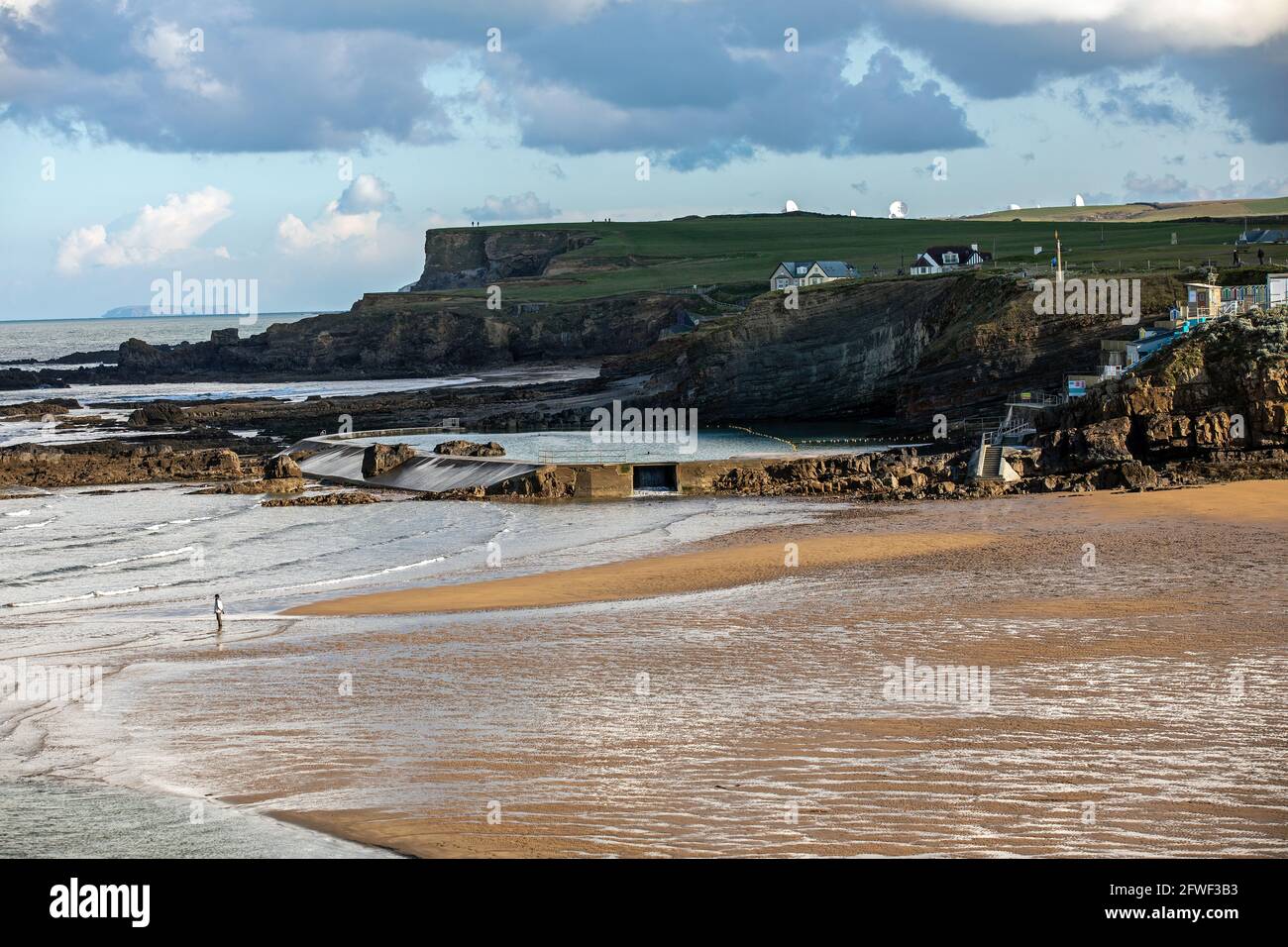 Sea pool at Bude Cornwall Stock Photo - Alamy