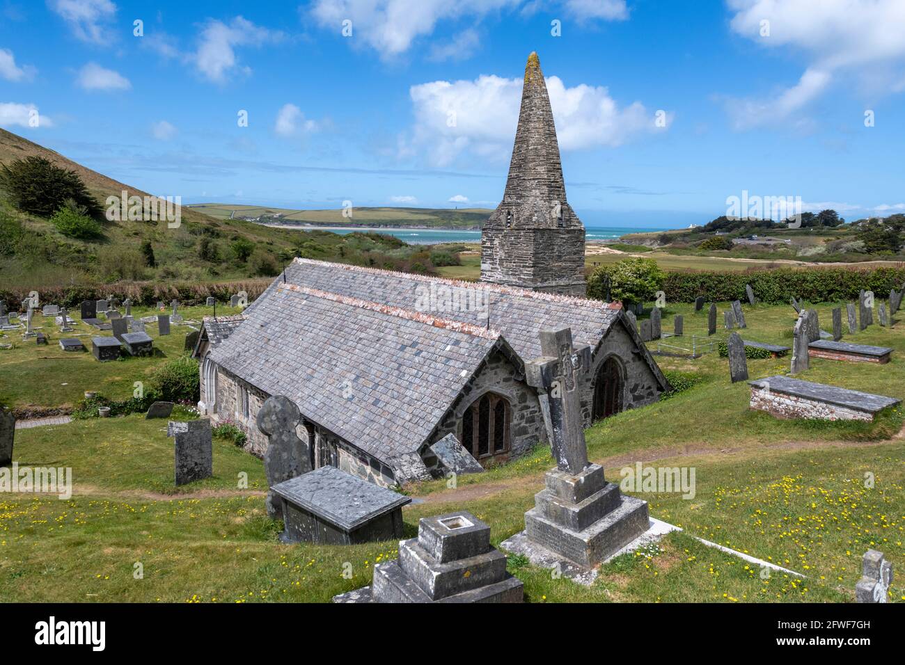 St Enodoc Church, final resting place of Sir John Betjeman in Wadbridge ...