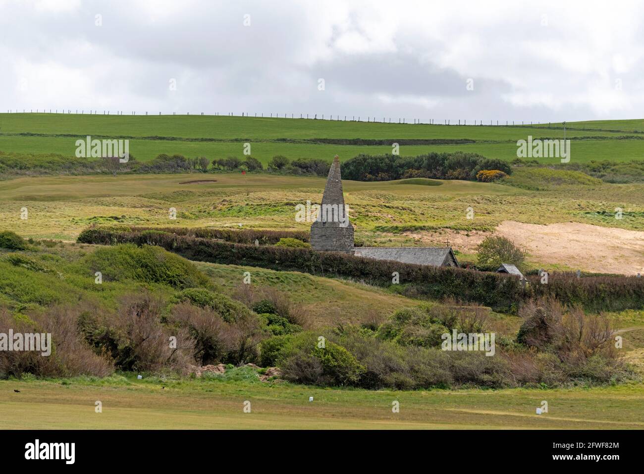 St Enodoc Church, final resting place of Sir John Betjeman in Wadbridge ...