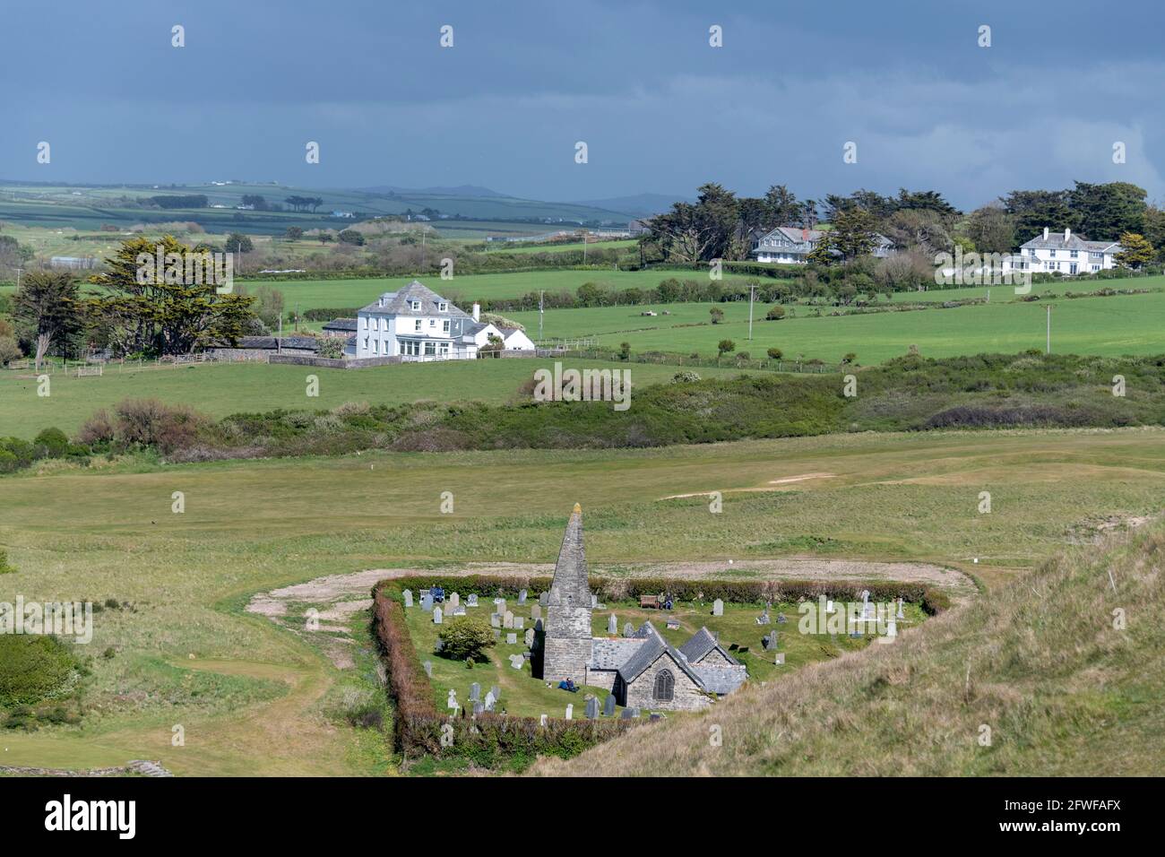 St Enodoc Church, final resting place of Sir John Betjeman in Wadbridge ...