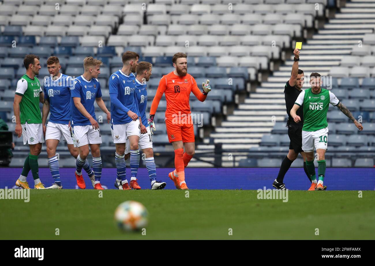 Referee nick walsh hi-res stock photography and images - Alamy