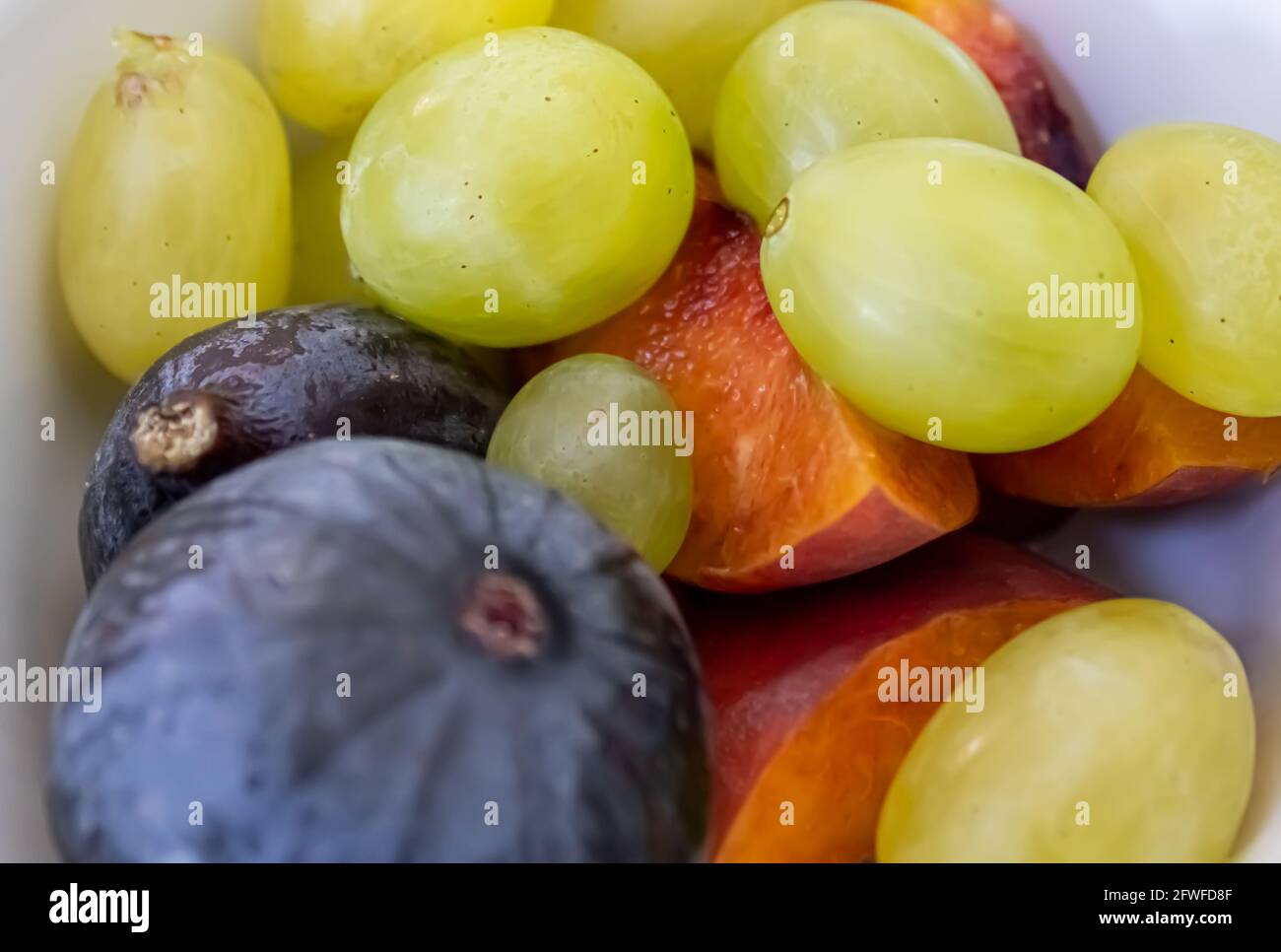 Grapes and figs hi-res stock photography and images - Alamy