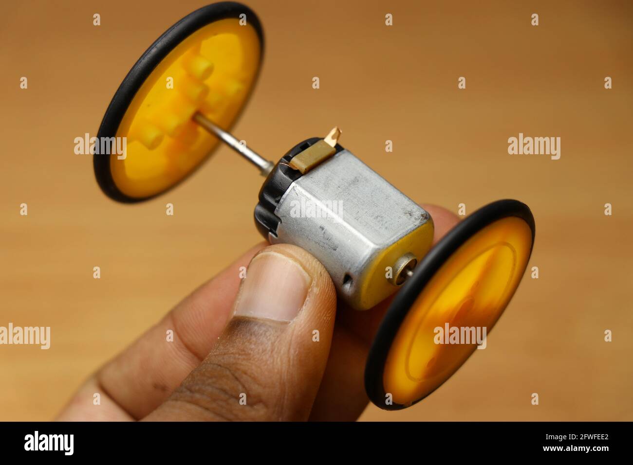 Dual rotor or double shaft toy dc motor with wheels. Toy dc motor with ...