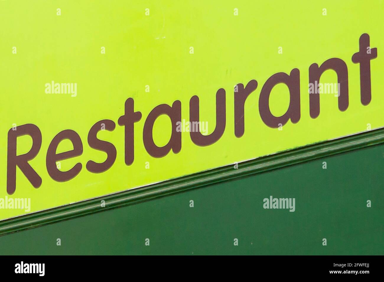 Storefront signage hi-res stock photography and images - Alamy