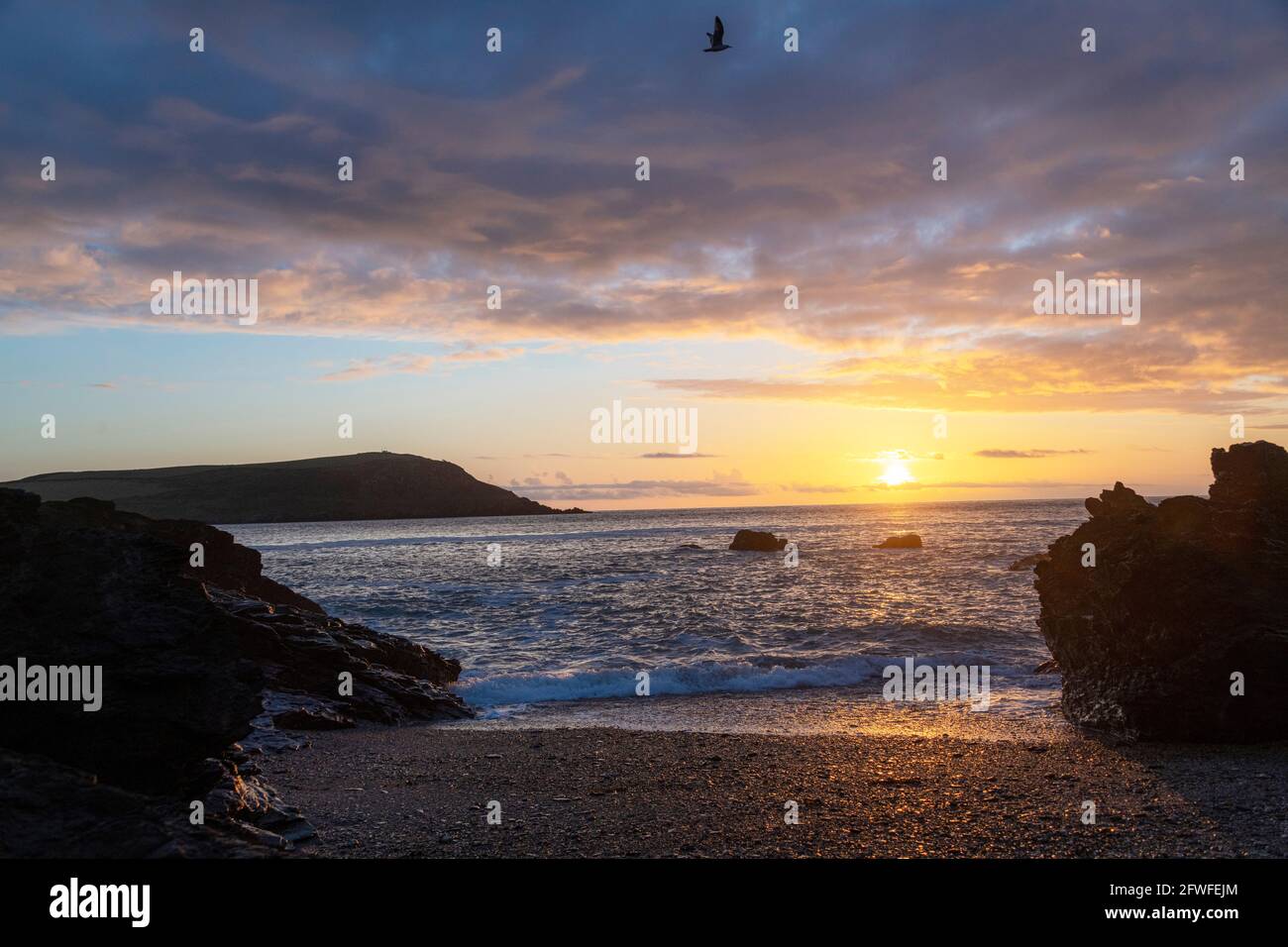 Sunset over Greenaway Beach, Polzeath, Cornwall Stock Photo - Alamy