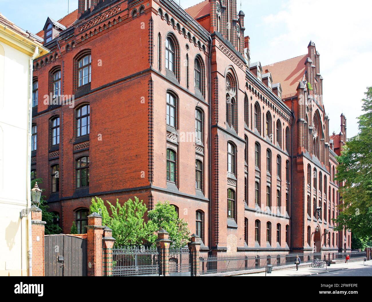 Red brick gothic hi-res stock photography and images - Alamy