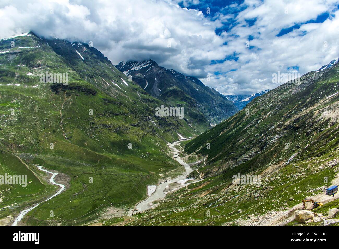 Rohtang pass manali india hi-res stock photography and images - Alamy
