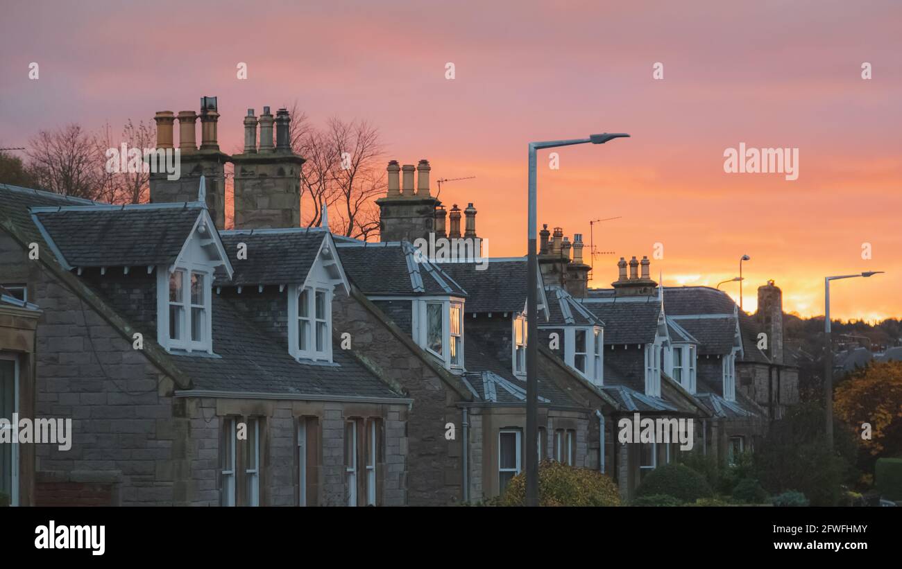 British terraced houses hi-res stock photography and images - Alamy