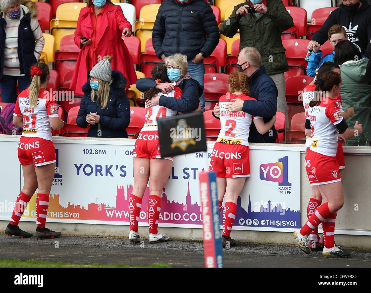 St Helens' Rachael Woosey (centre left) and Rebecca Rotherham (centre ...