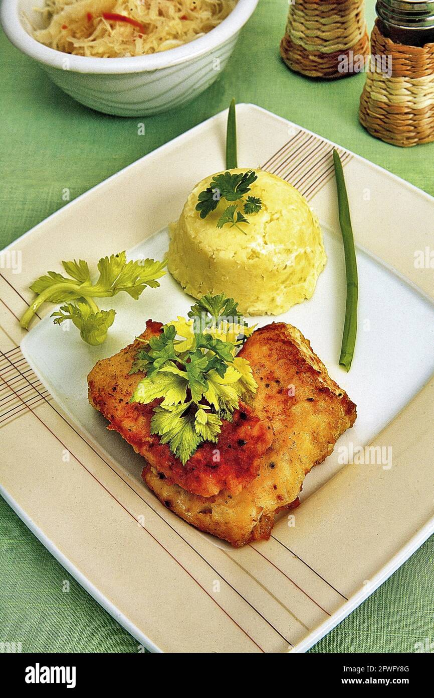 Fried zander hi-res stock photography and images - Alamy