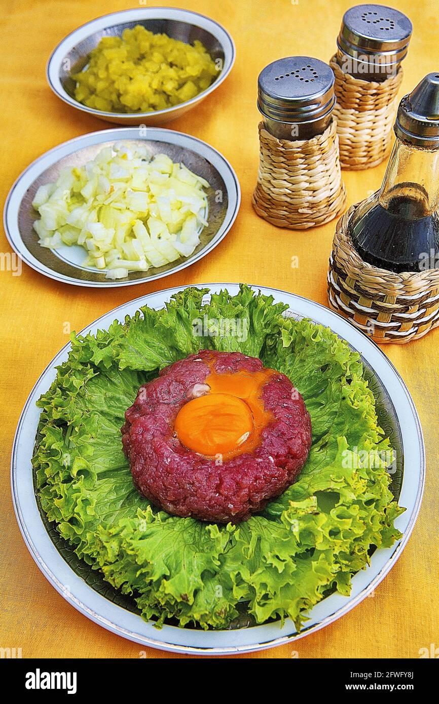 Tatar beefsteak hi-res stock photography and images - Alamy