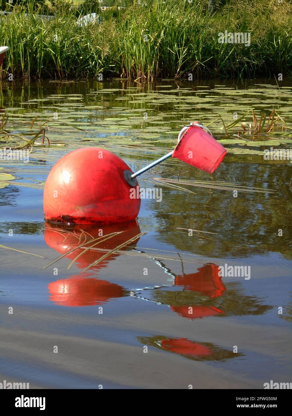 Buoy mooring hi-res stock photography and images - Alamy