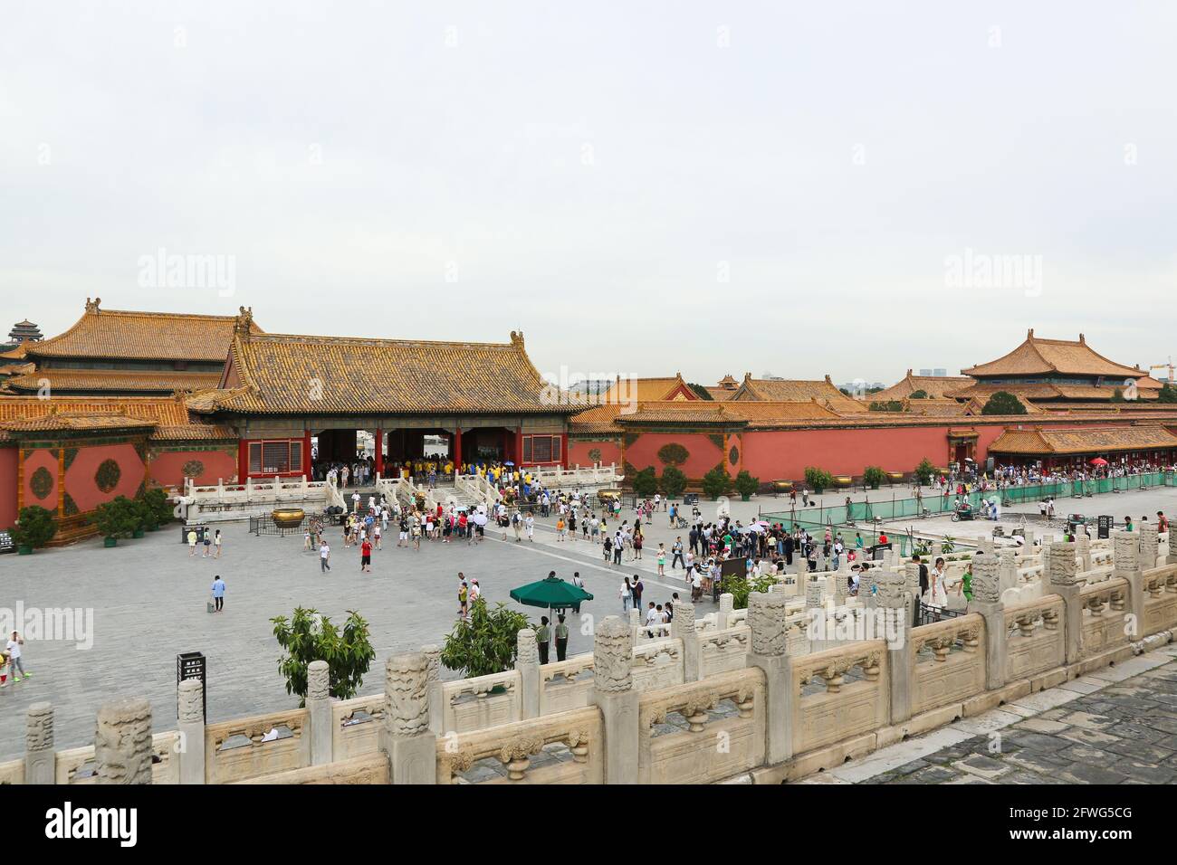 The Gate of Heavenly Purity and main gate of the Inner Court of the ...