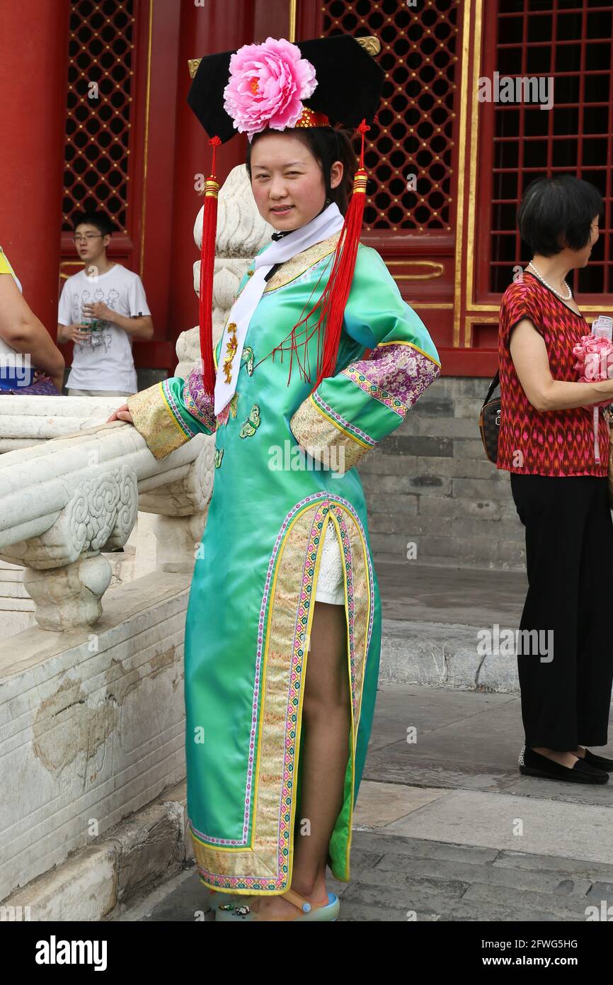 Woman in traditional chinese dress as part of period costume for The ...