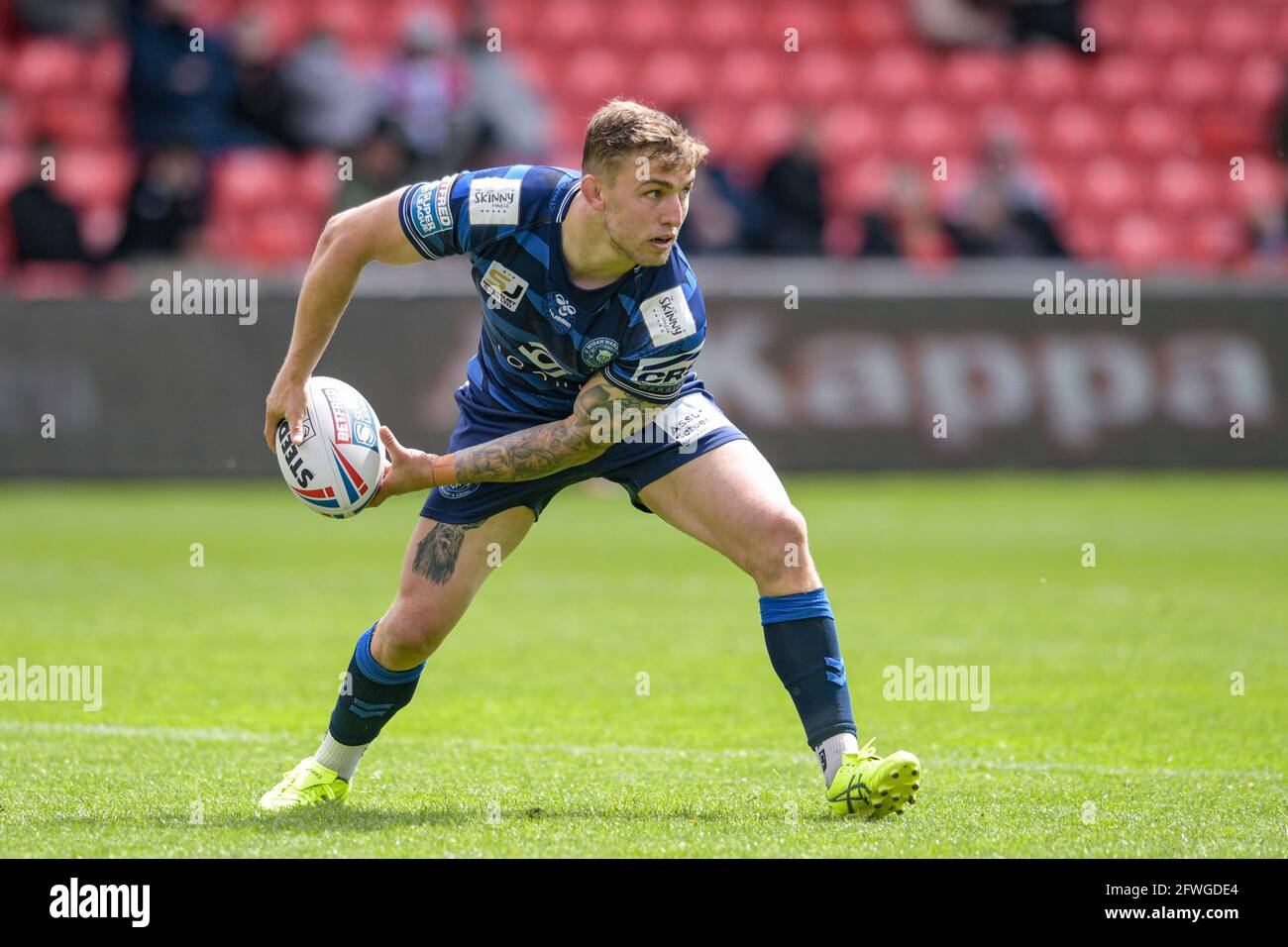 Aj powell hi-res stock photography and images - Alamy