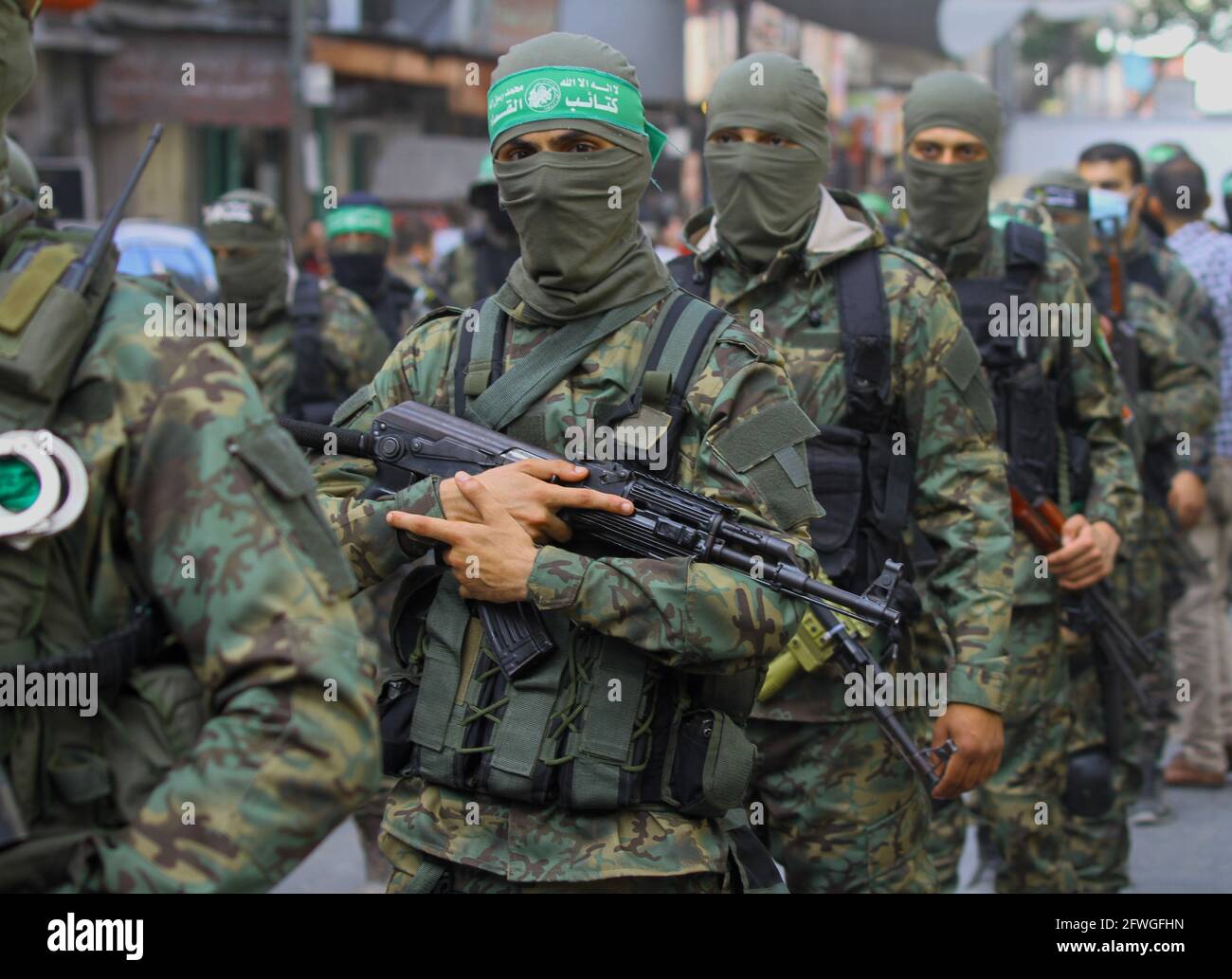 Qassam rockets launched from gaza hi-res stock photography and images ...