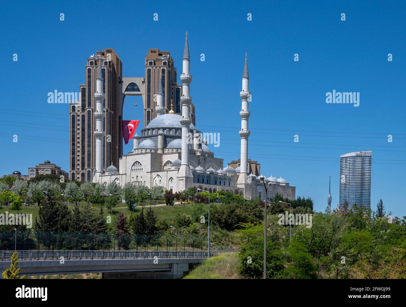 Atasehir mimar sinan mosque hi-res stock photography and images - Alamy