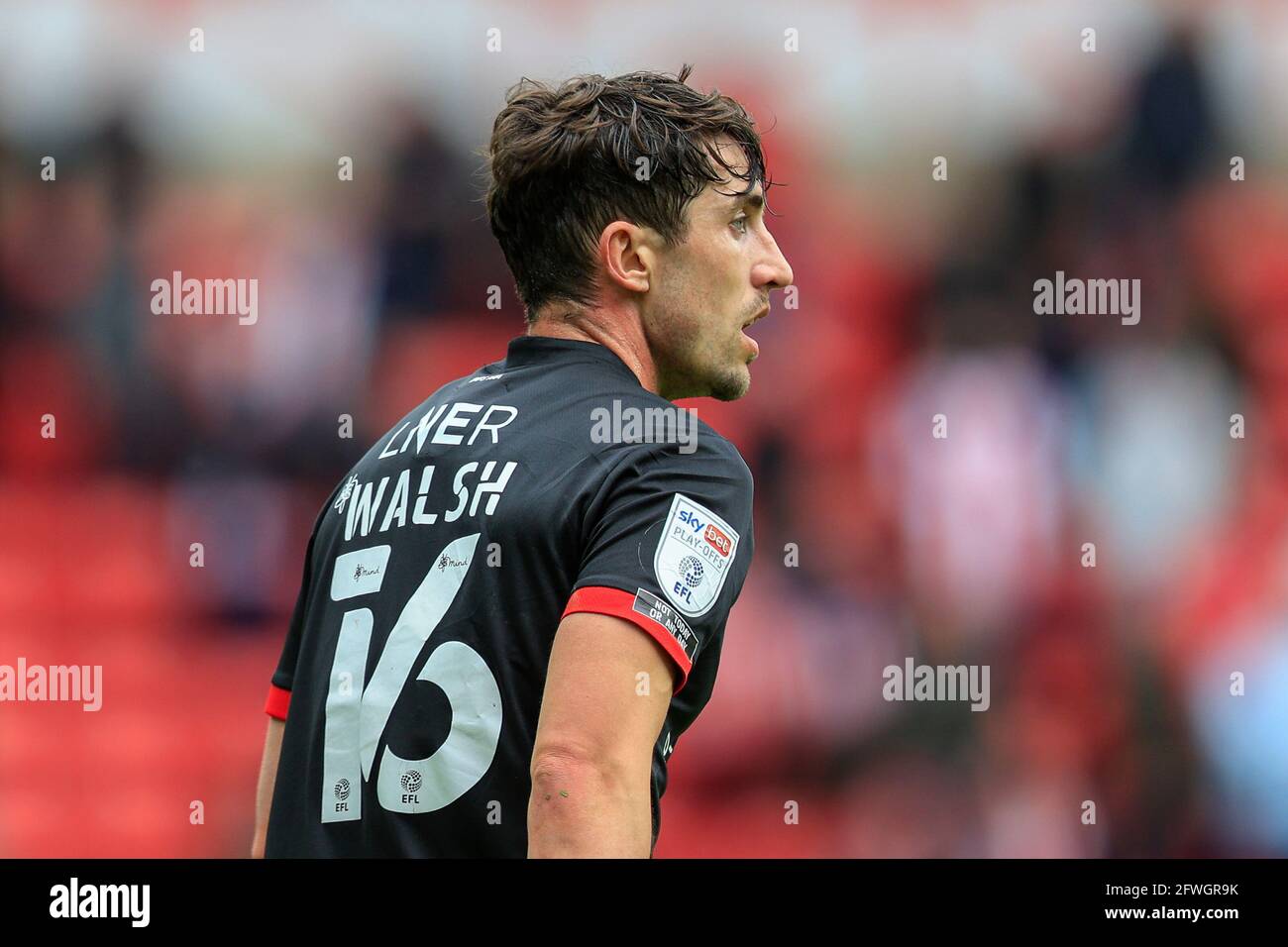 Joe Walsh #16 of Lincoln City during the game Stock Photo - Alamy