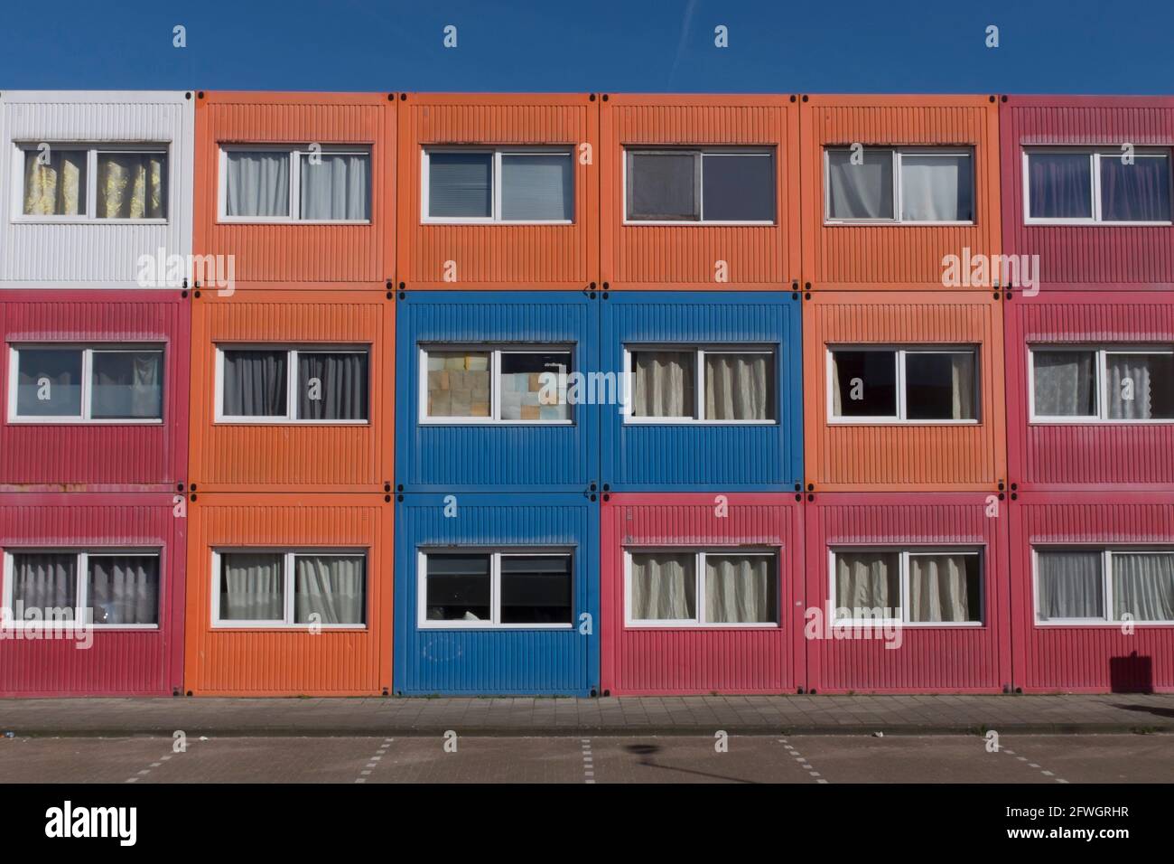 Shipping container shelter hi-res stock photography and images - Alamy