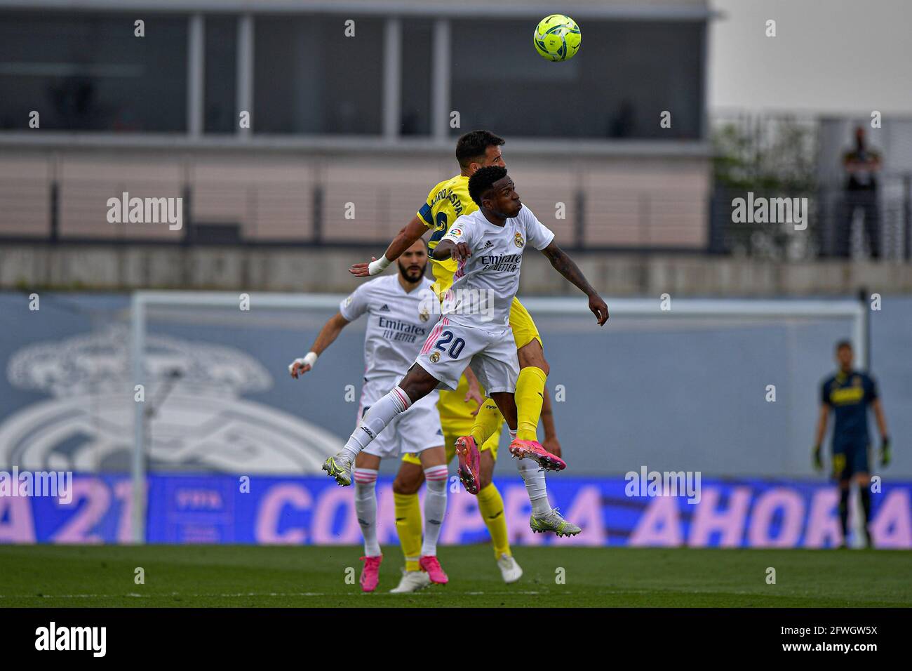 MADRID, SPAIN - MAY 22: Mario Gaspar of Villareal, Vinicius Junior of ...